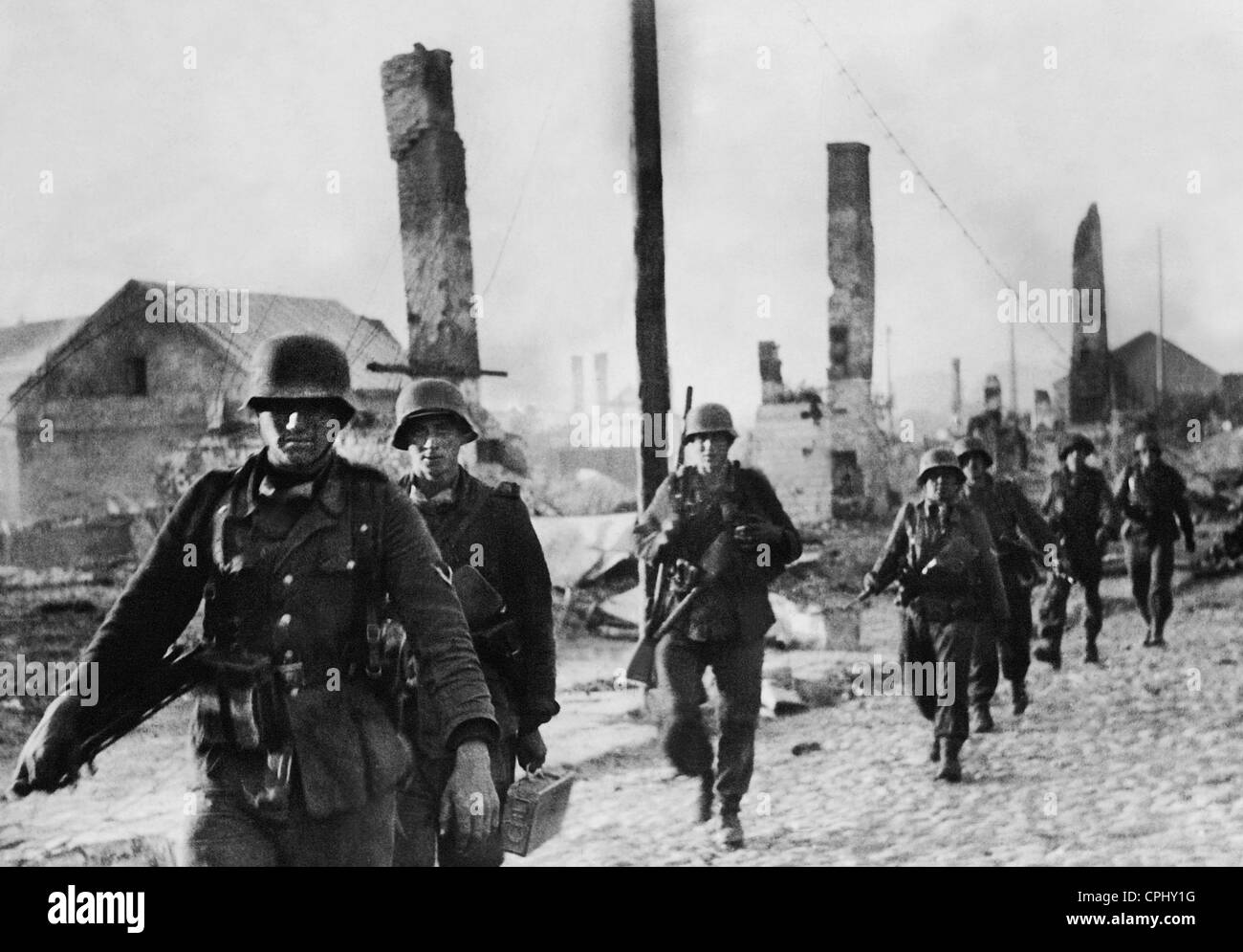 German soldiers on the Eastern Front, 1944 Stock Photo - Alamy