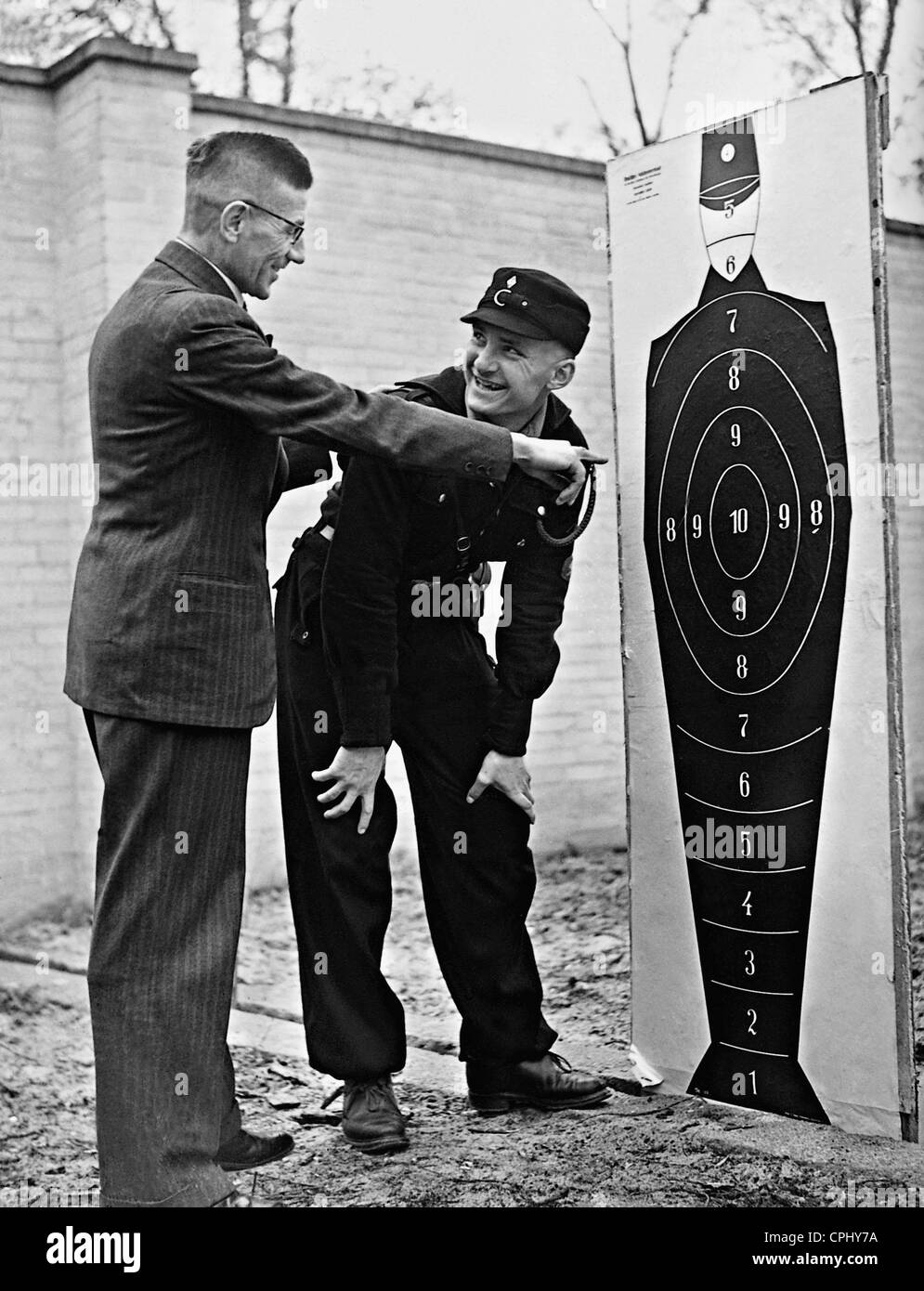 Pre military education hitler youth hi-res stock photography and images ...