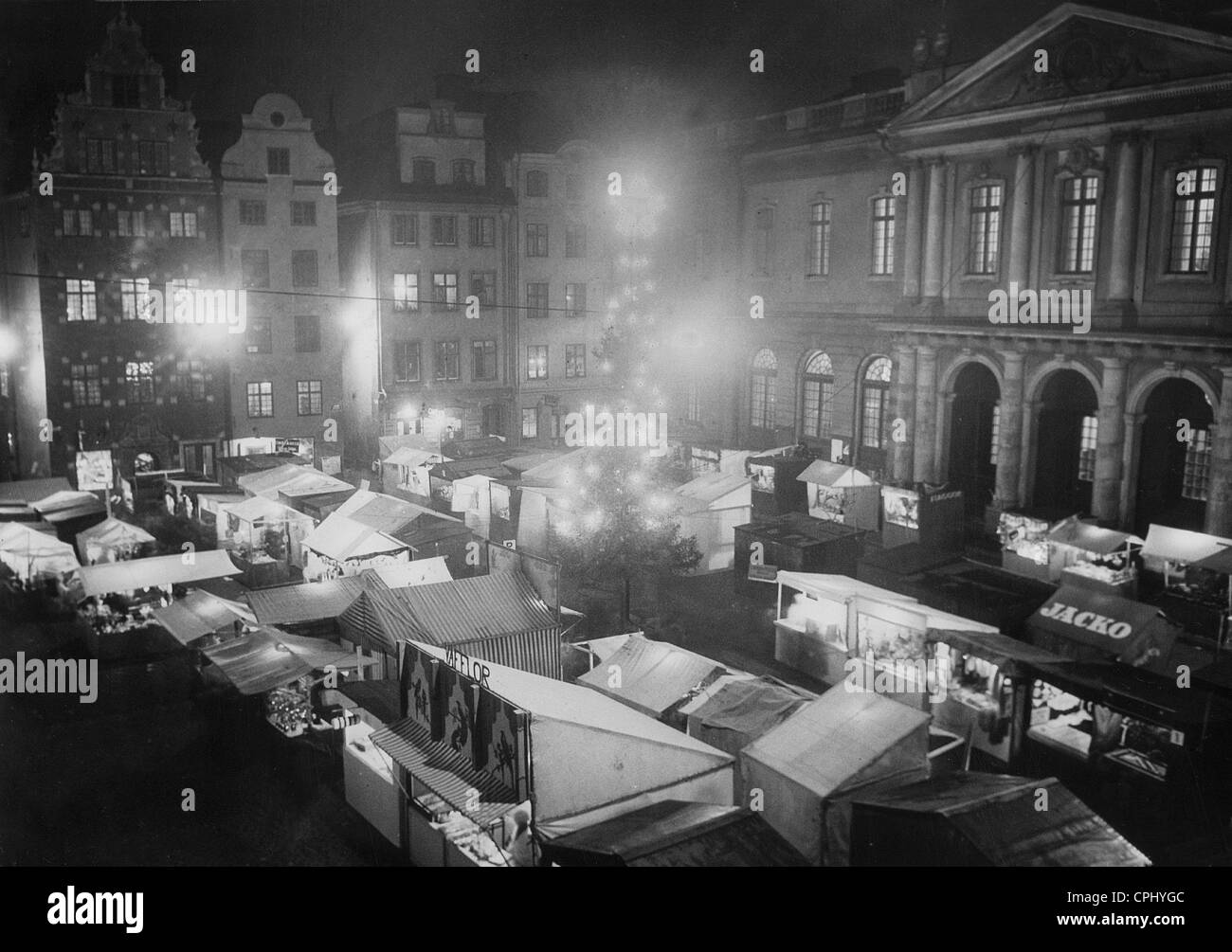 Christmas market in Stockholm, 1937 Stock Photo - Alamy