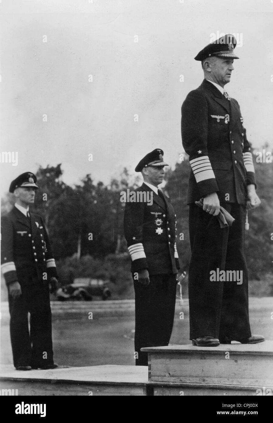Hans Georg von Friedeburg and Karl Doenitz Stock Photo - Alamy