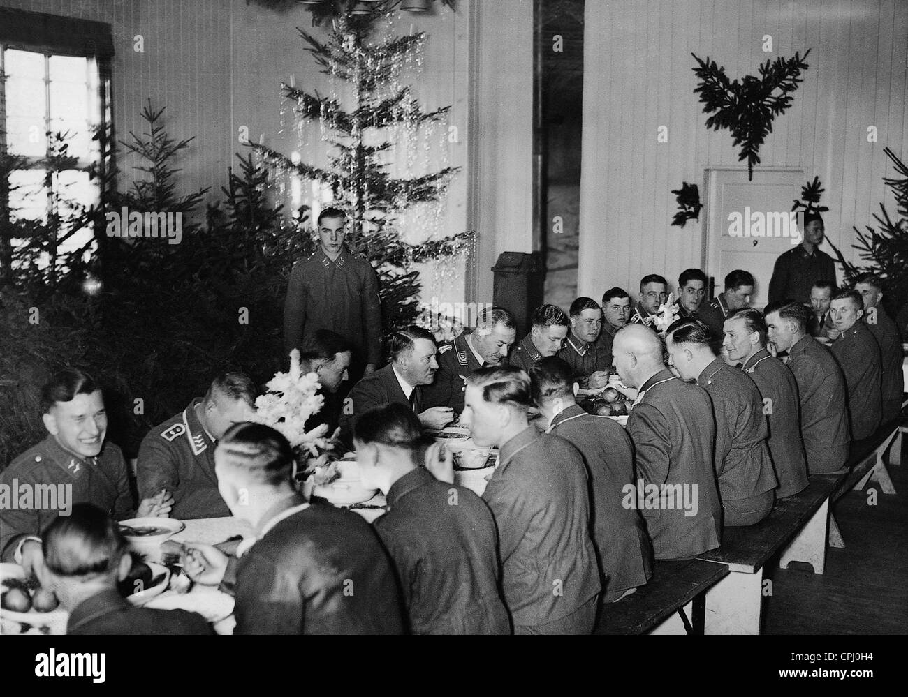 Adolf Hitler with soldiers, 1939 Stock Photo - Alamy