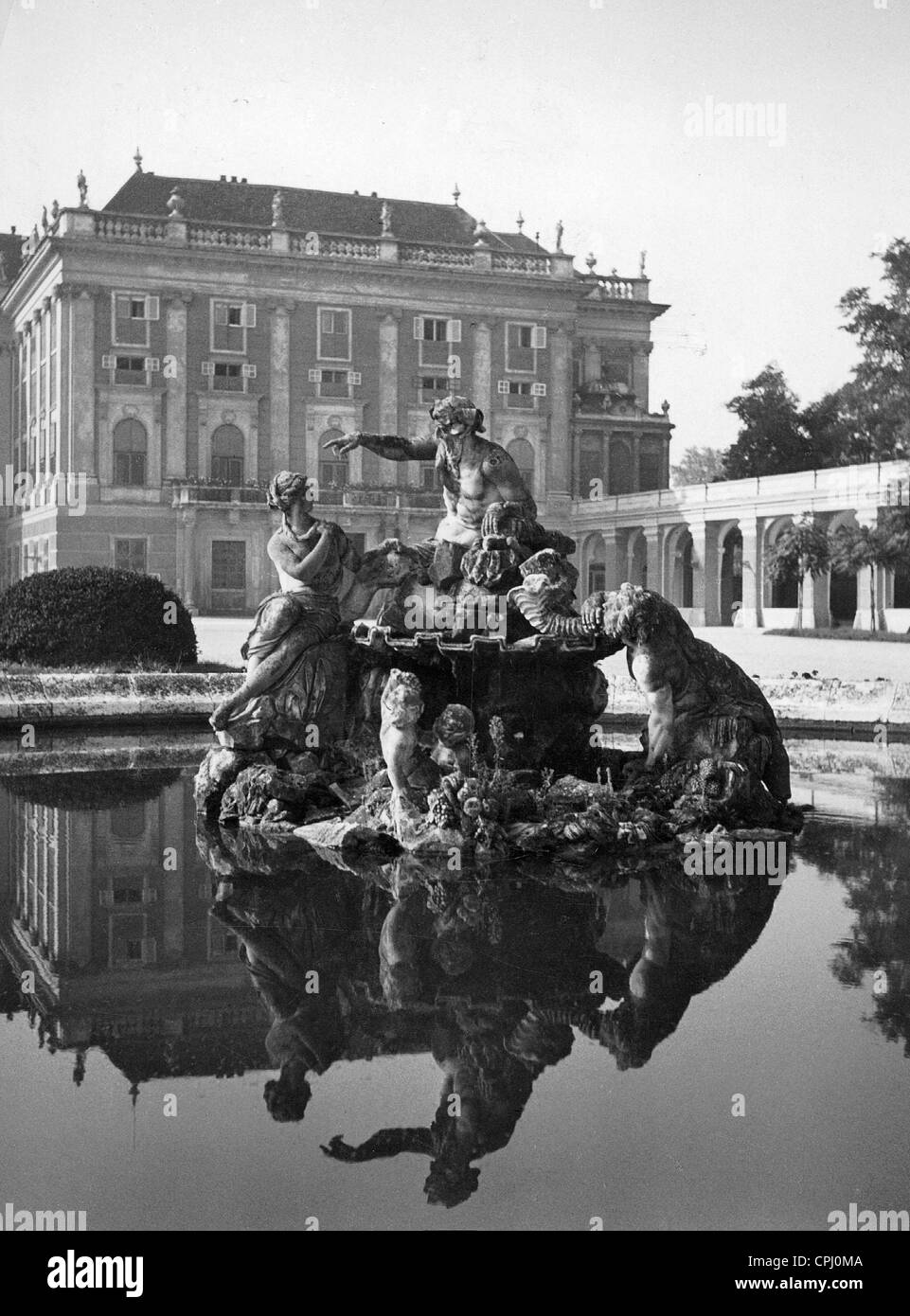 Schoenbrunn Palace in Vienna, 1938 Stock Photo - Alamy