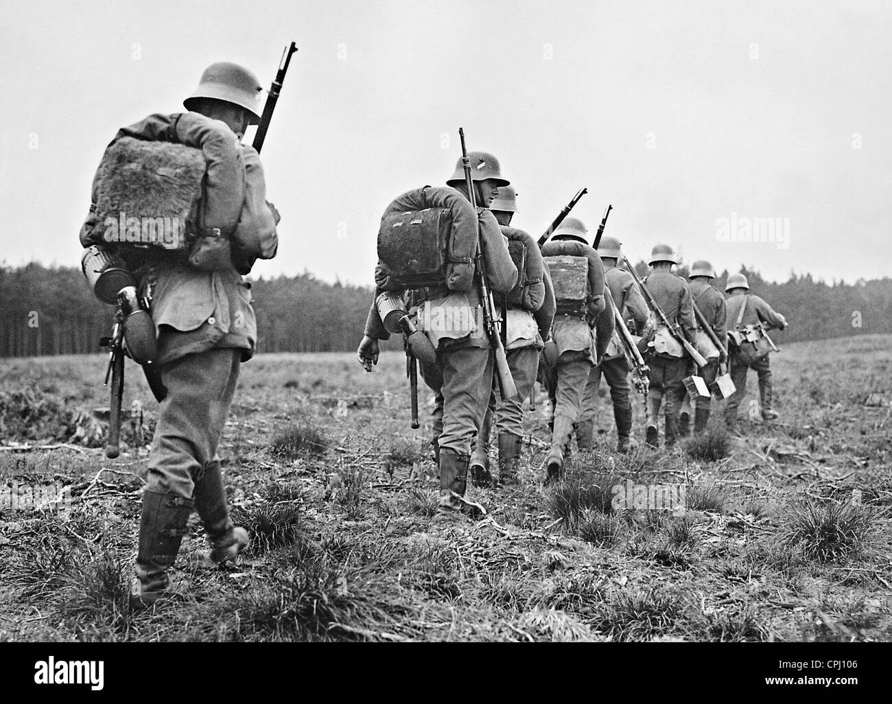 German soldiers during a field exercise, 1935 Stock Photo - Alamy