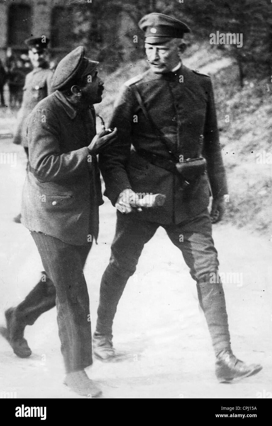 Revolutionist hi-res stock photography and images - Alamy