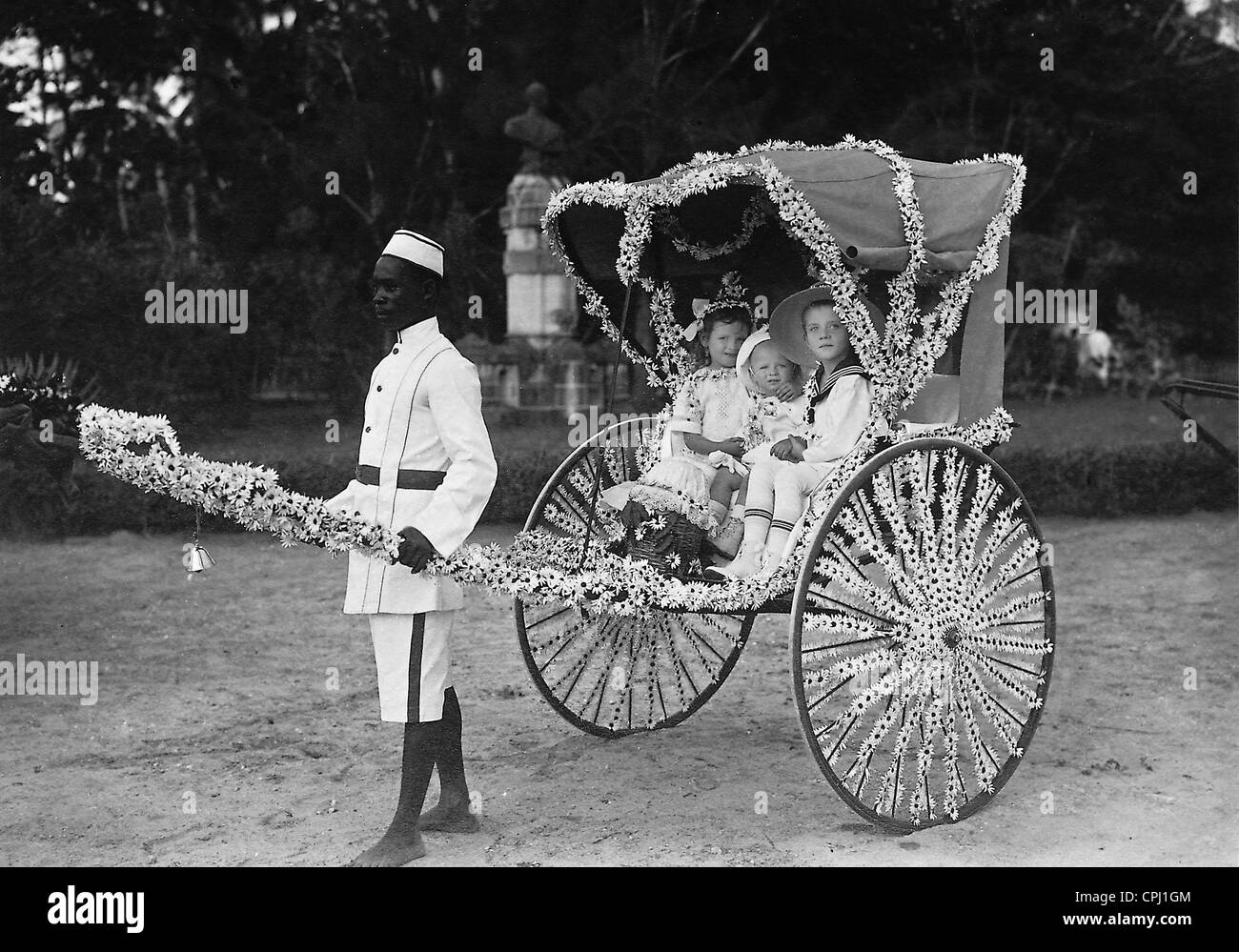Black servant in German East Africa, 1912 Stock Photo - Alamy