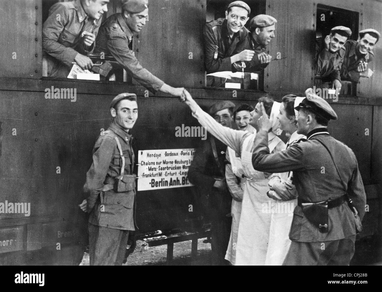 Supply of Spanish volunteers in Berlin, 1941 Stock Photo - Alamy