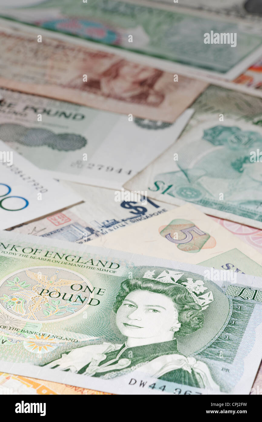 Bank notes international hi-res stock photography and images - Alamy