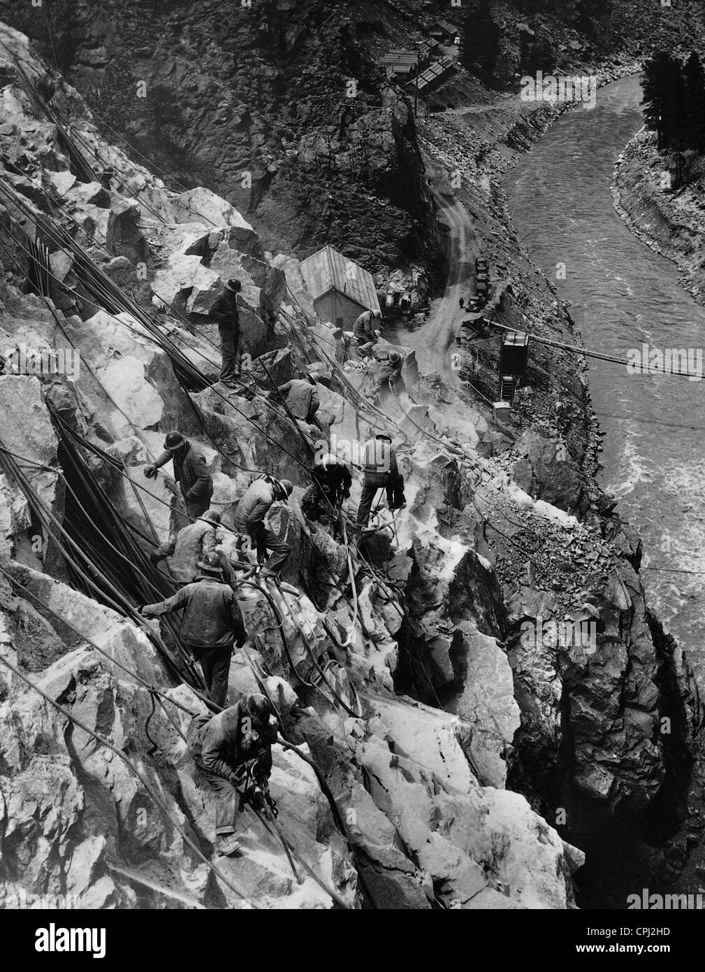 Construction on the Seminoe Dam, 1937 Stock Photo - Alamy