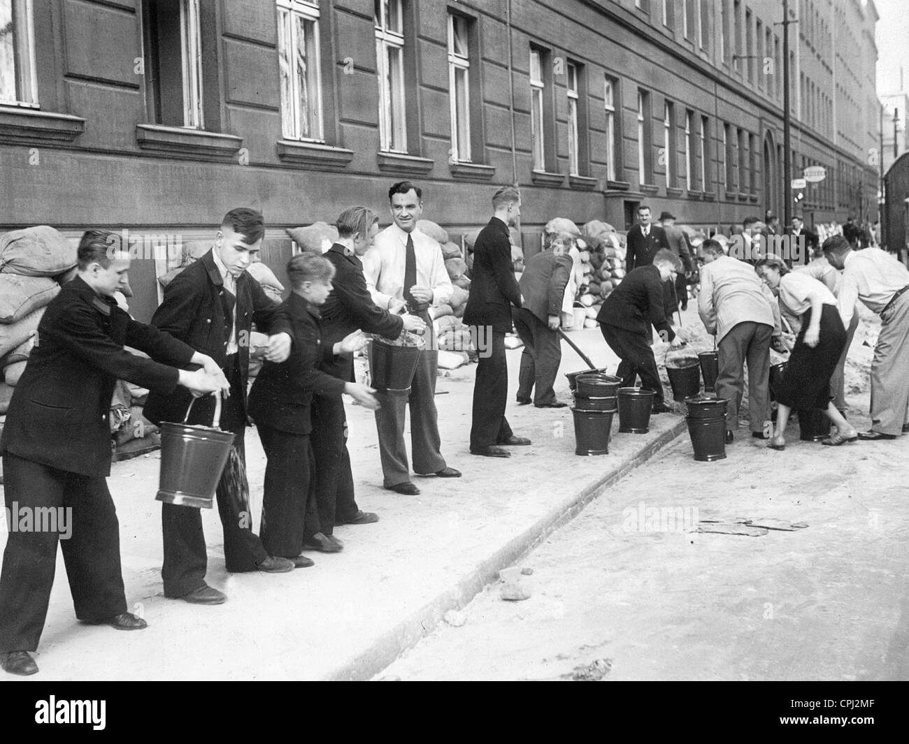 Berlin citizens prepare themselves for bomb attacks, 1939 Stock Photo ...