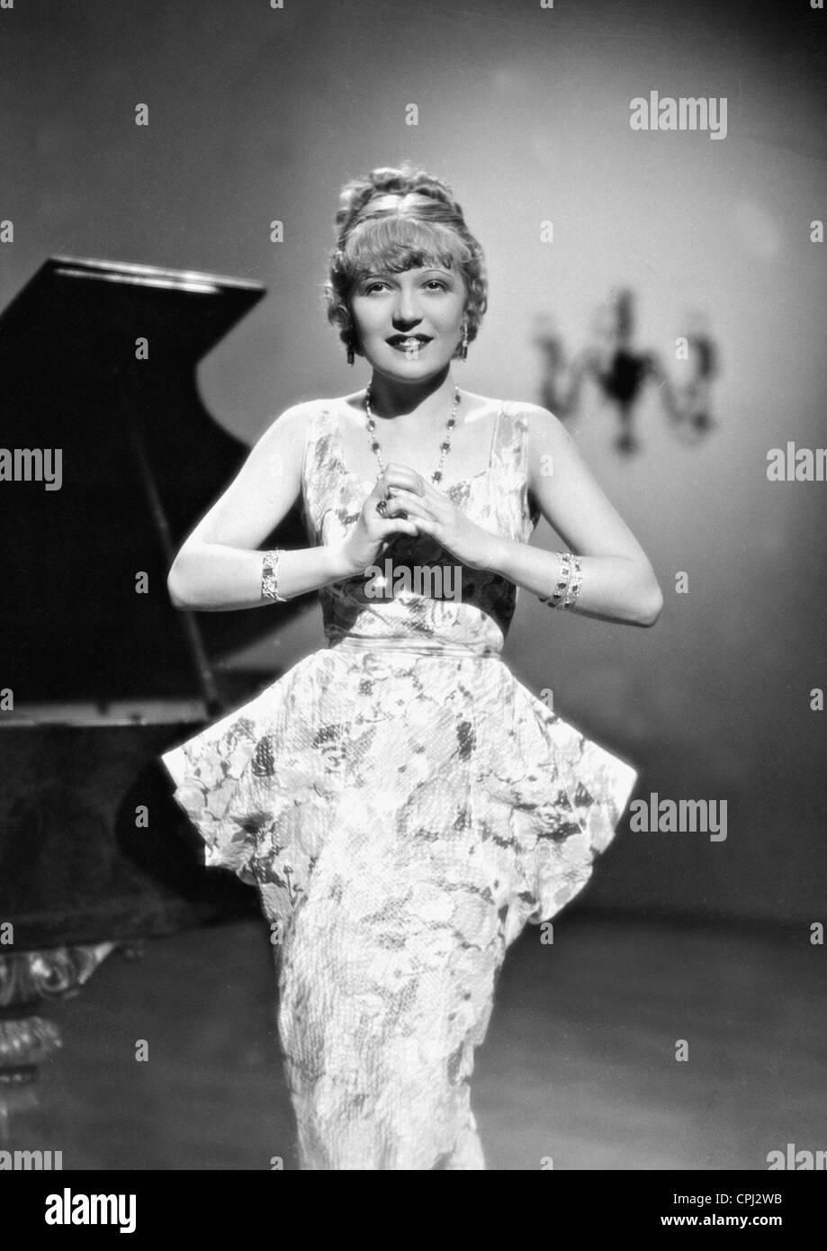 Martha Eggert in 'The castle in Flanders', 1936 Stock Photo - Alamy