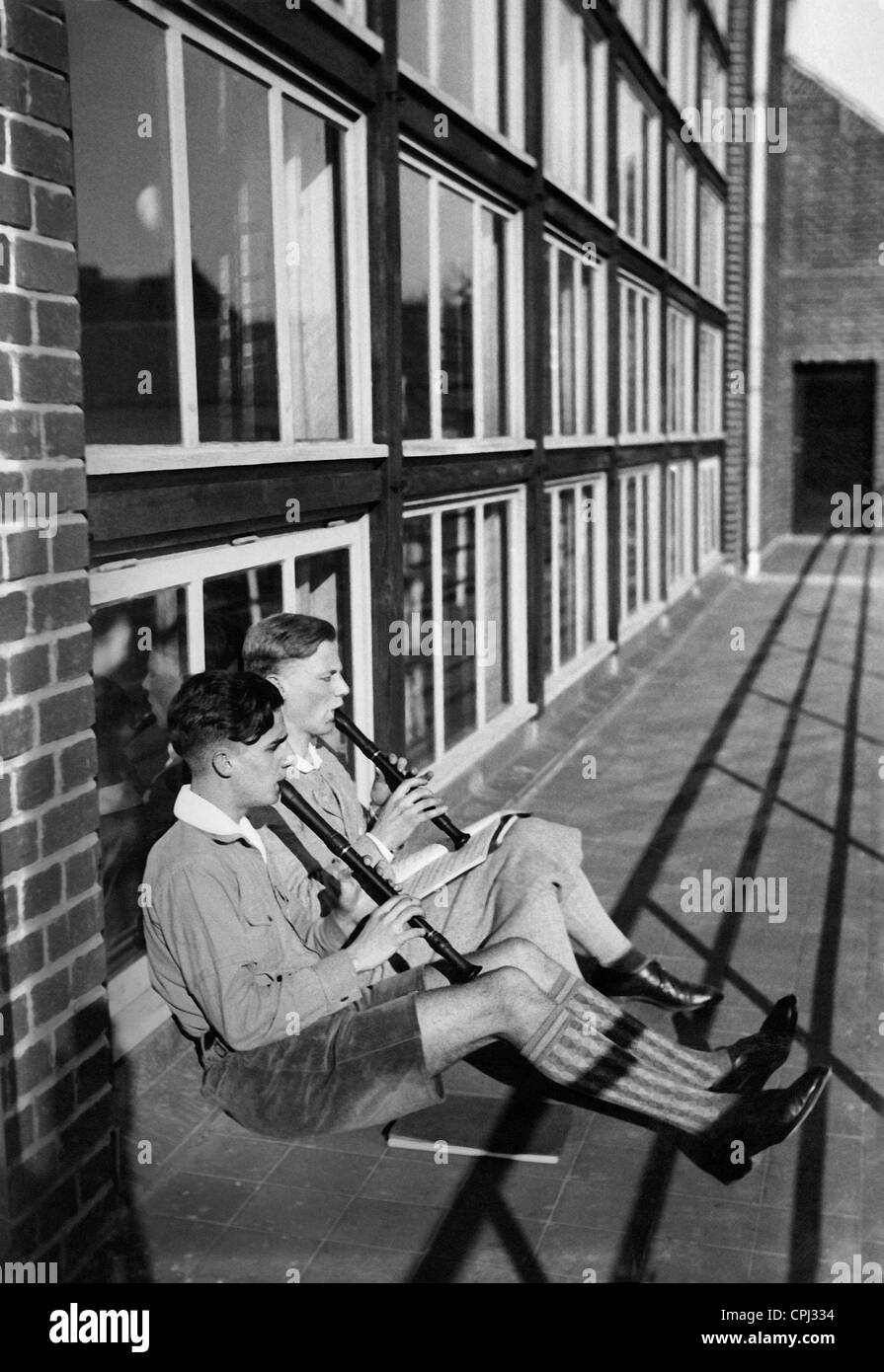 Students lifestyle Black and White Stock Photos & Images - Alamy