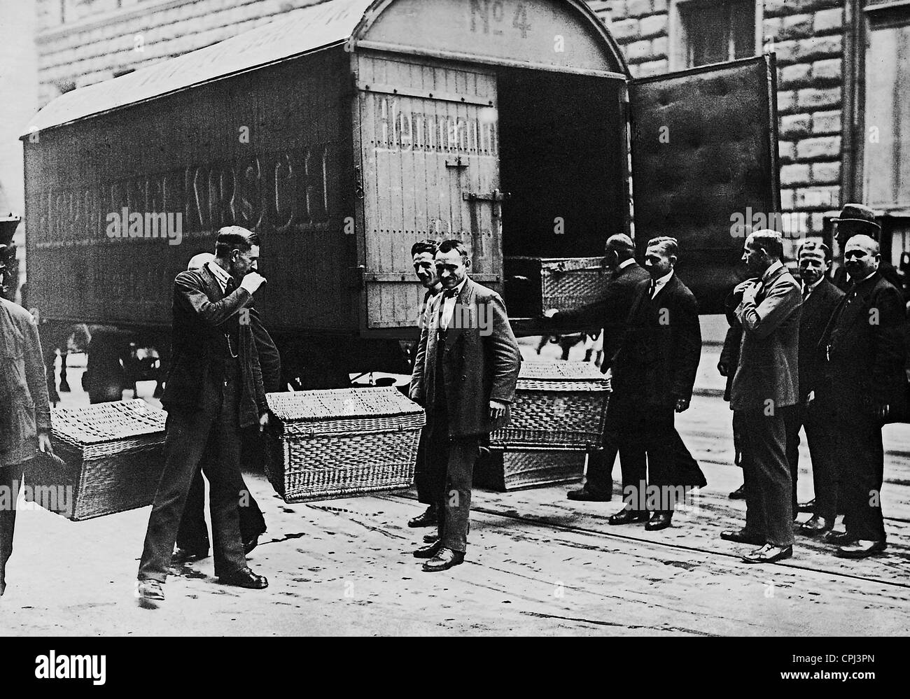 Money van hi-res stock photography and images - Alamy