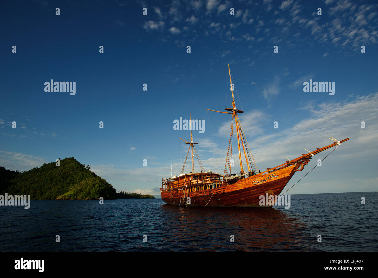Traditional wooden boat pinisi in hi-res stock photography and images ...