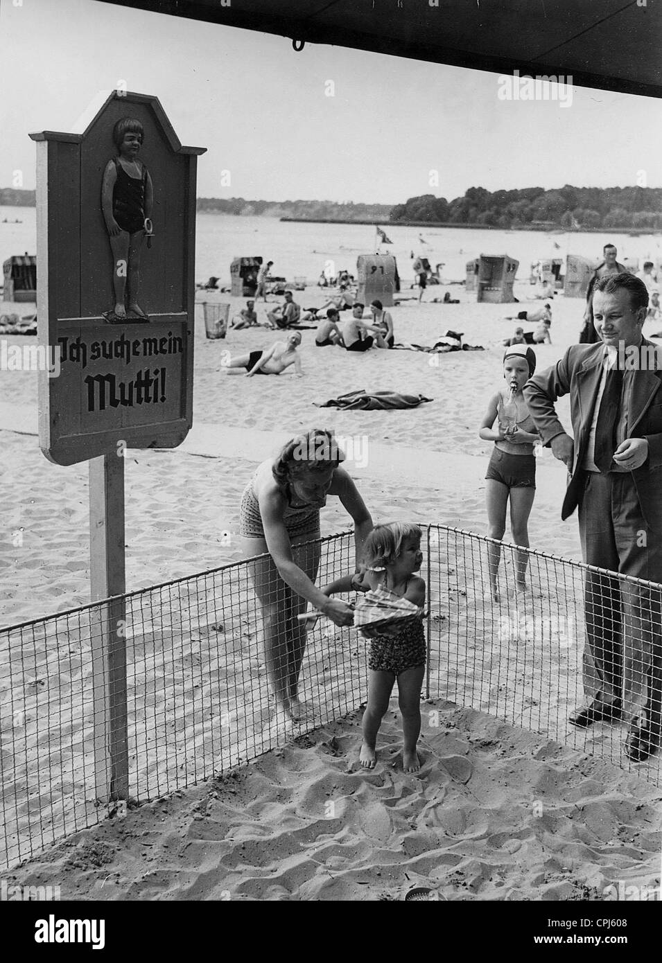 Small bathers hi-res stock photography and images - Alamy