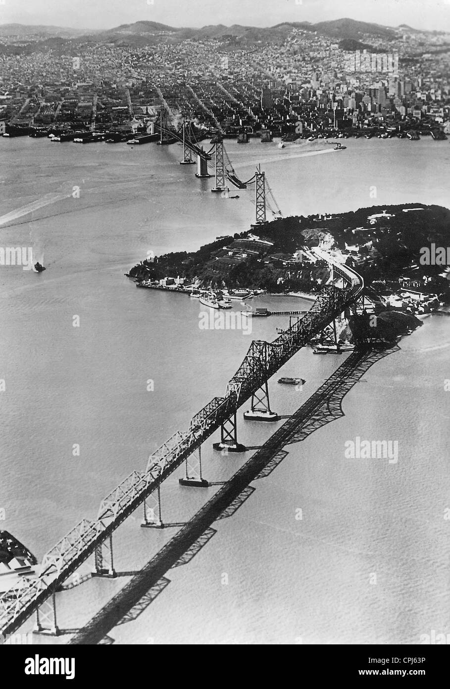 Construction of the Oakland Bay Bridge in San Francisco, 1936 Stock ...