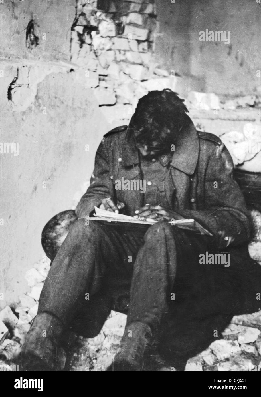 German soldier in Stalingrad, 1942 Stock Photo - Alamy