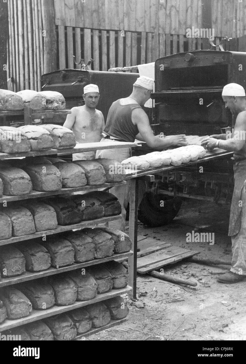 German field bakery hi-res stock photography and images - Alamy