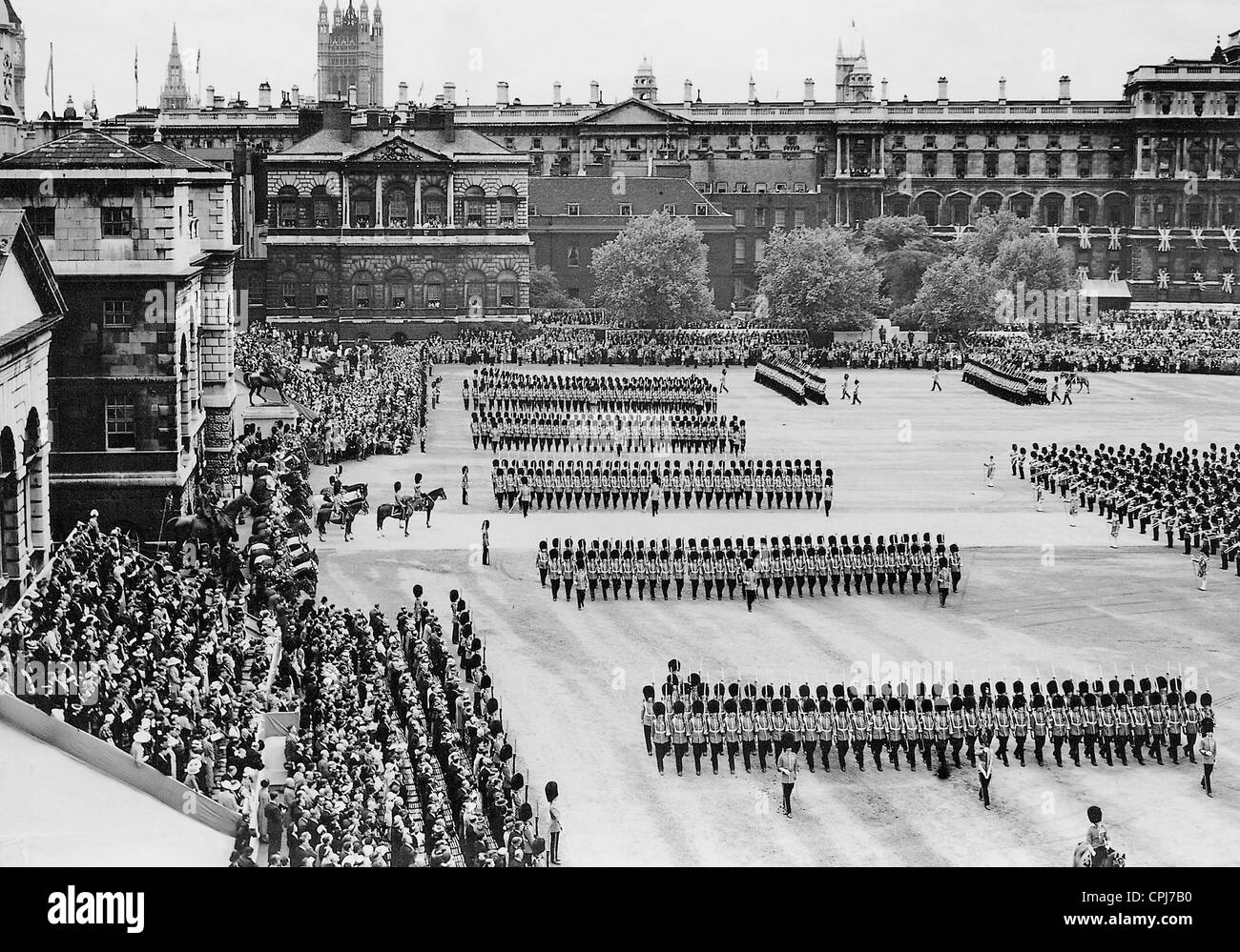 'Trooping of the Colour' in London, 1937 Stock Photo - Alamy