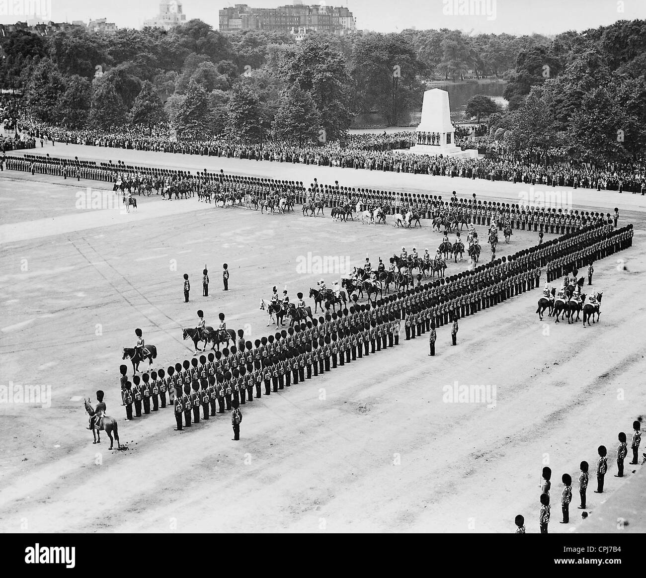 'Trooping of the Colour' in London, 1937 Stock Photo - Alamy