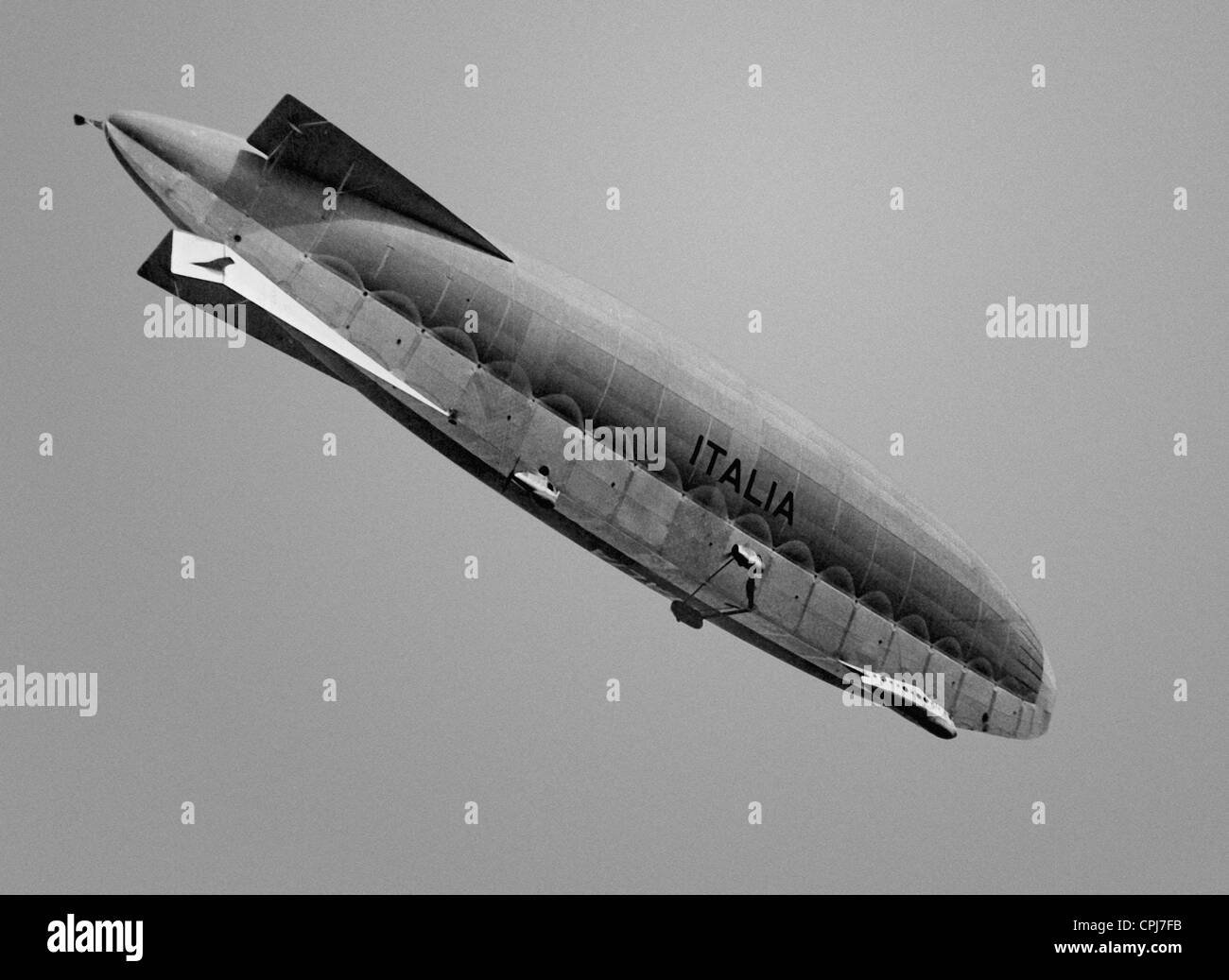 Italia airship Black and White Stock Photos & Images - Alamy