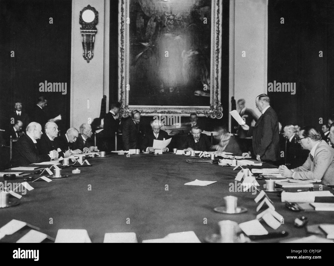 The First Hague Conference, 1929 - reading of the treaty Stock Photo ...