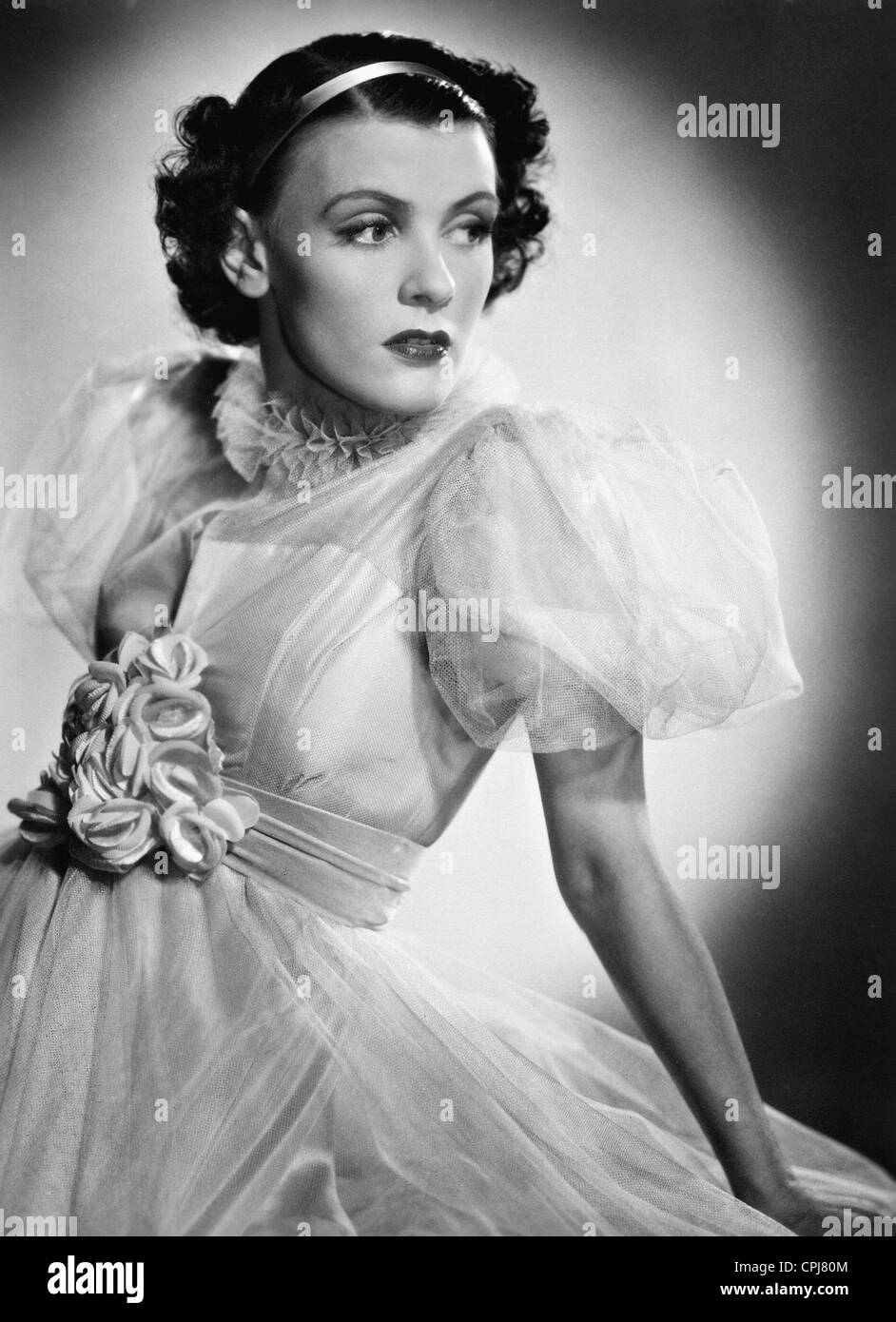 Inge List in 'Signal in der Nacht', 1937 Stock Photo - Alamy