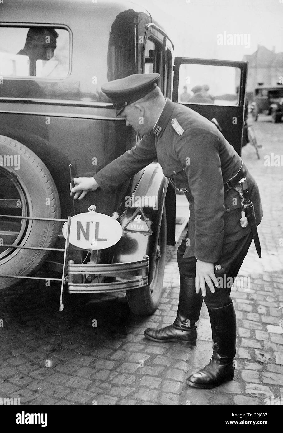 Customs and border control Black and White Stock Photos & Images - Alamy