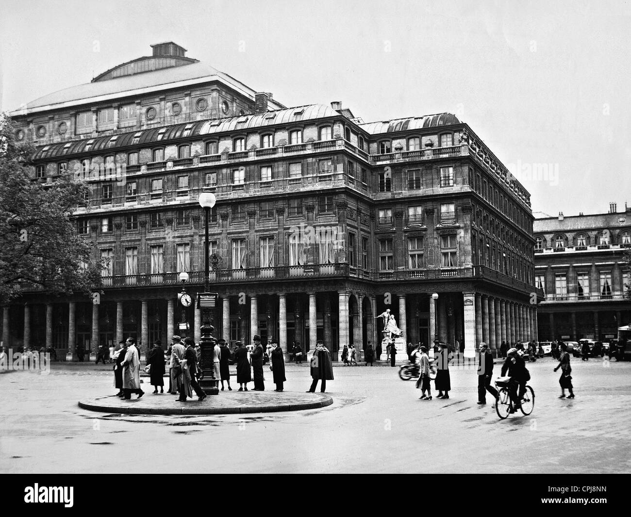 Founded paris Black and White Stock Photos & Images - Alamy