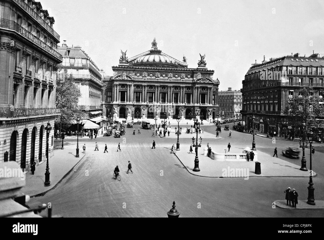 Place de l'Opera, 1931 Stock Photo - Alamy
