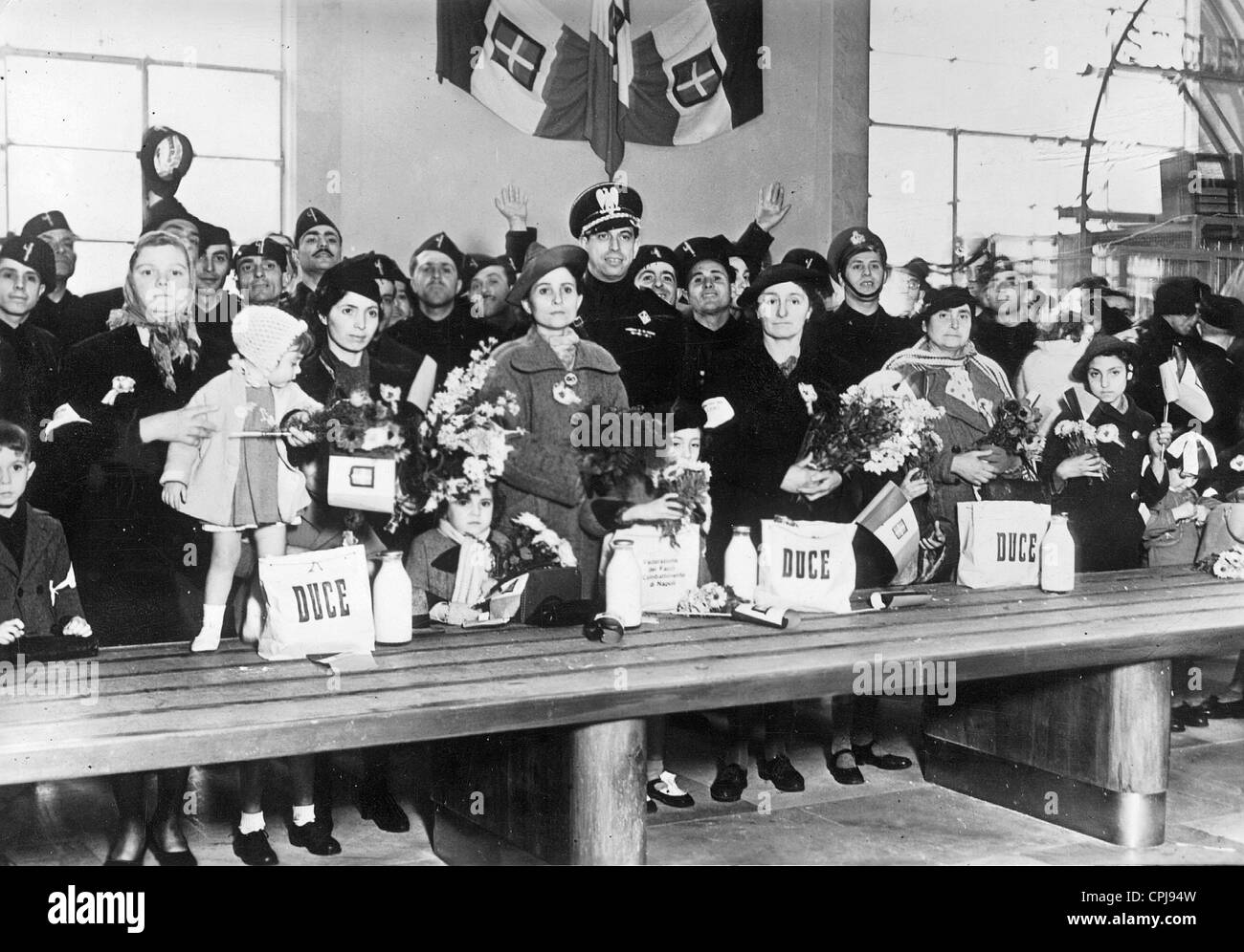 Italian immigration hi-res stock photography and images - Alamy