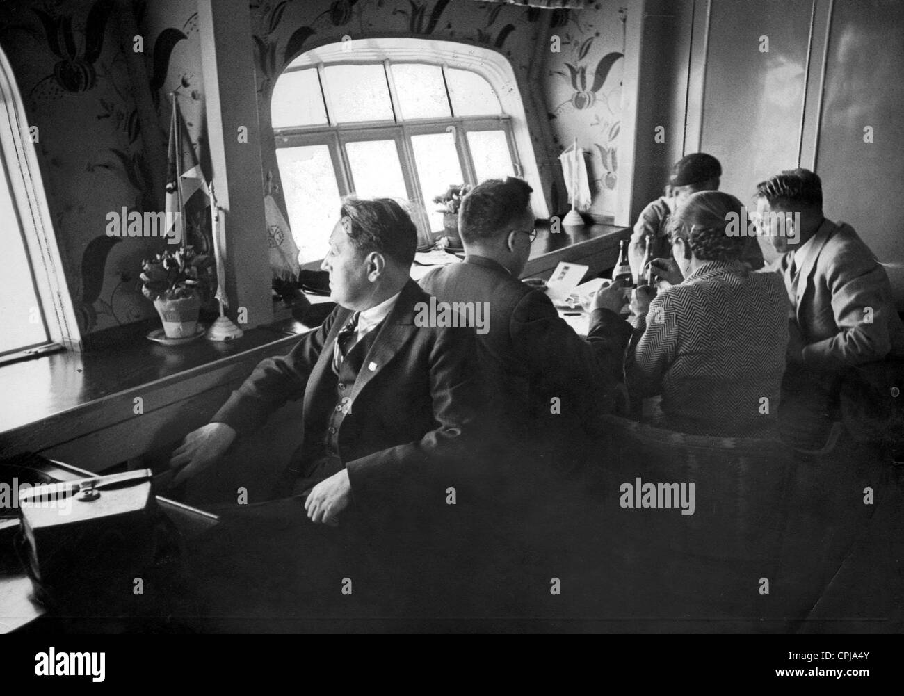 Graf Zeppelin Interior