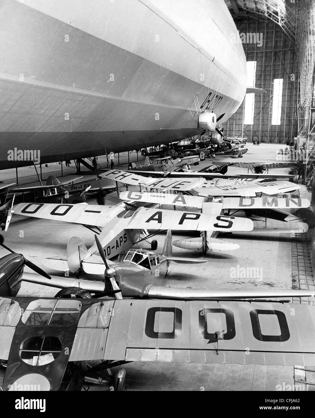 Graf zeppelin hangar hi-res stock photography and images - Alamy