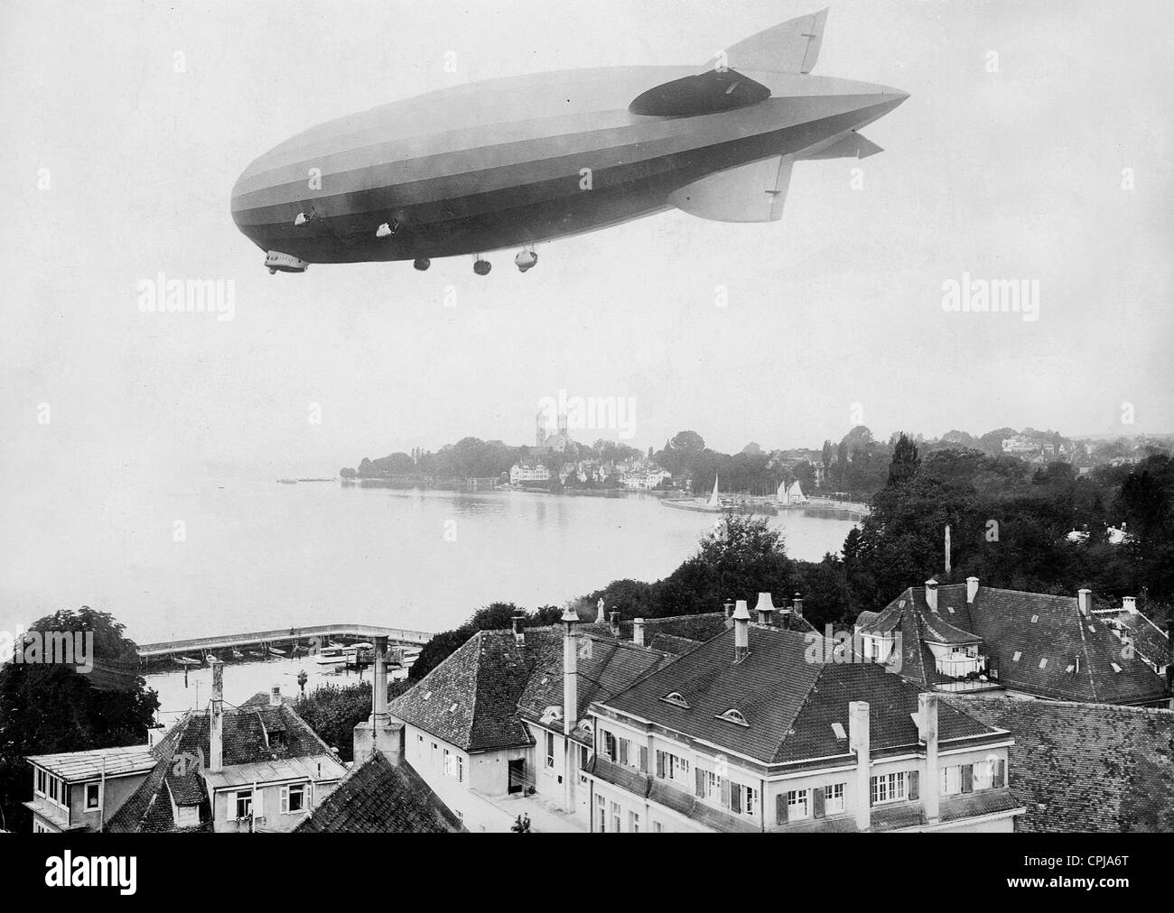 Lz airship hi-res stock photography and images - Alamy