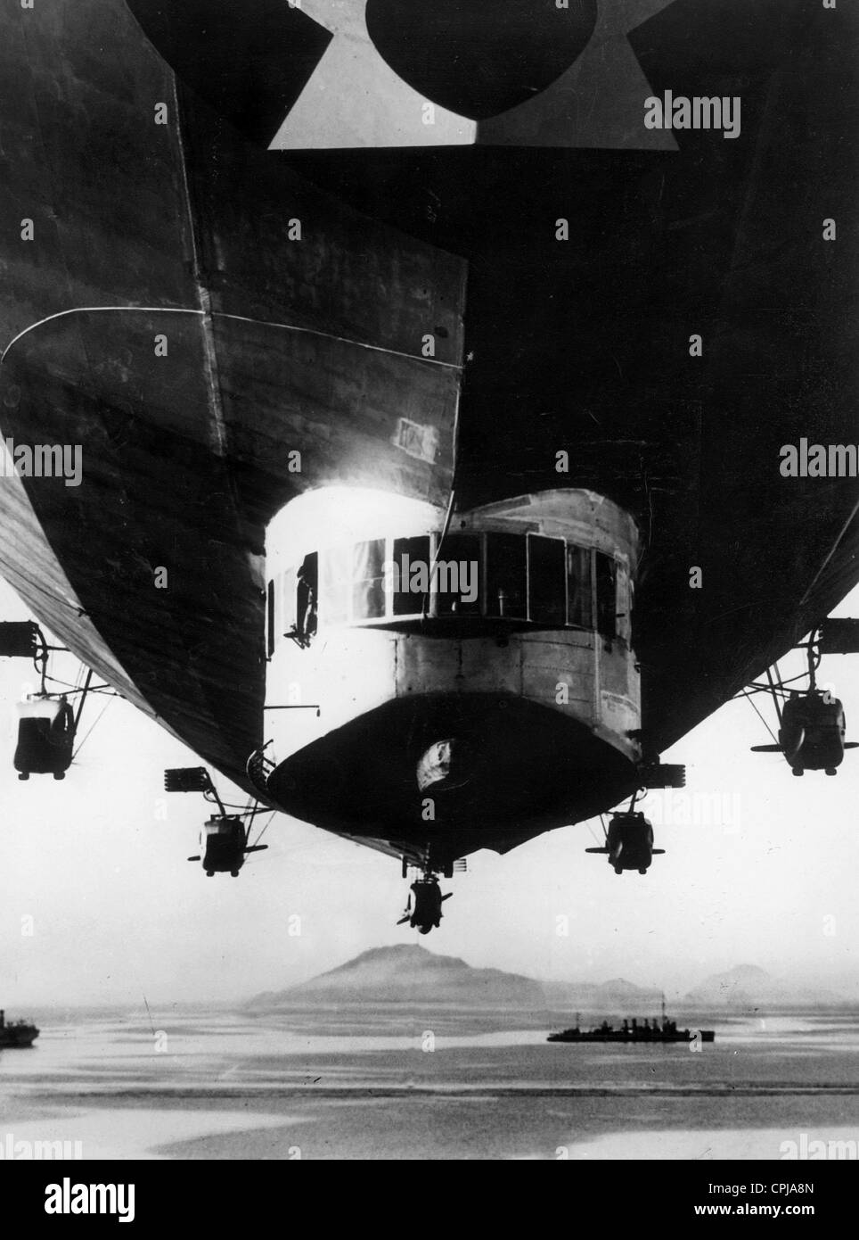 Lz airship hi-res stock photography and images - Alamy