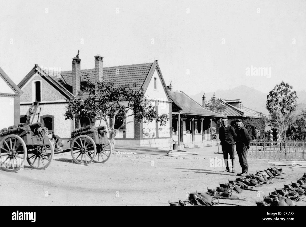 Soldiers quarters hi-res stock photography and images - Alamy