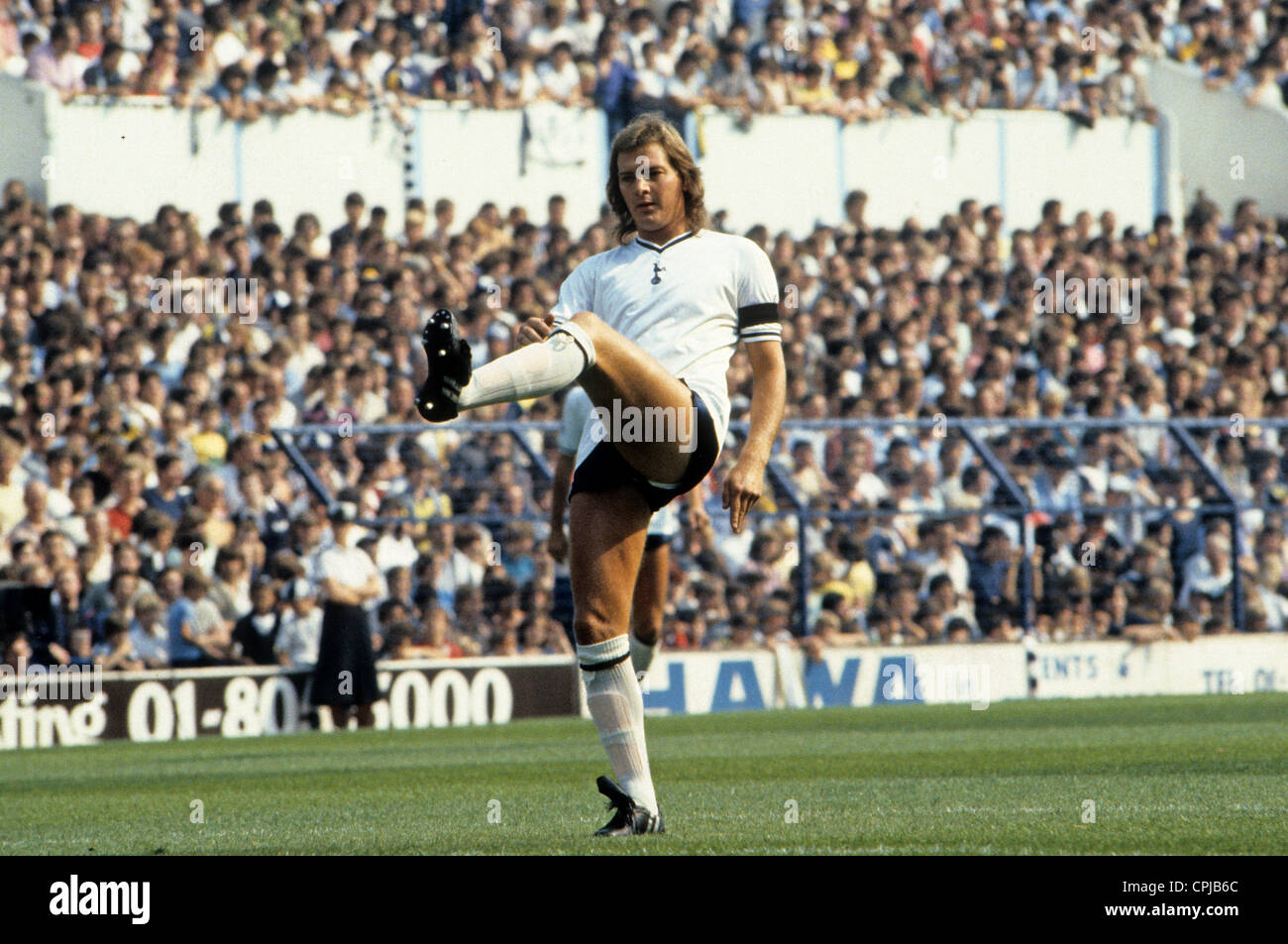 Chris Jones of Tottenham Hotspurs FC 1981/82 season Stock Photo - Alamy