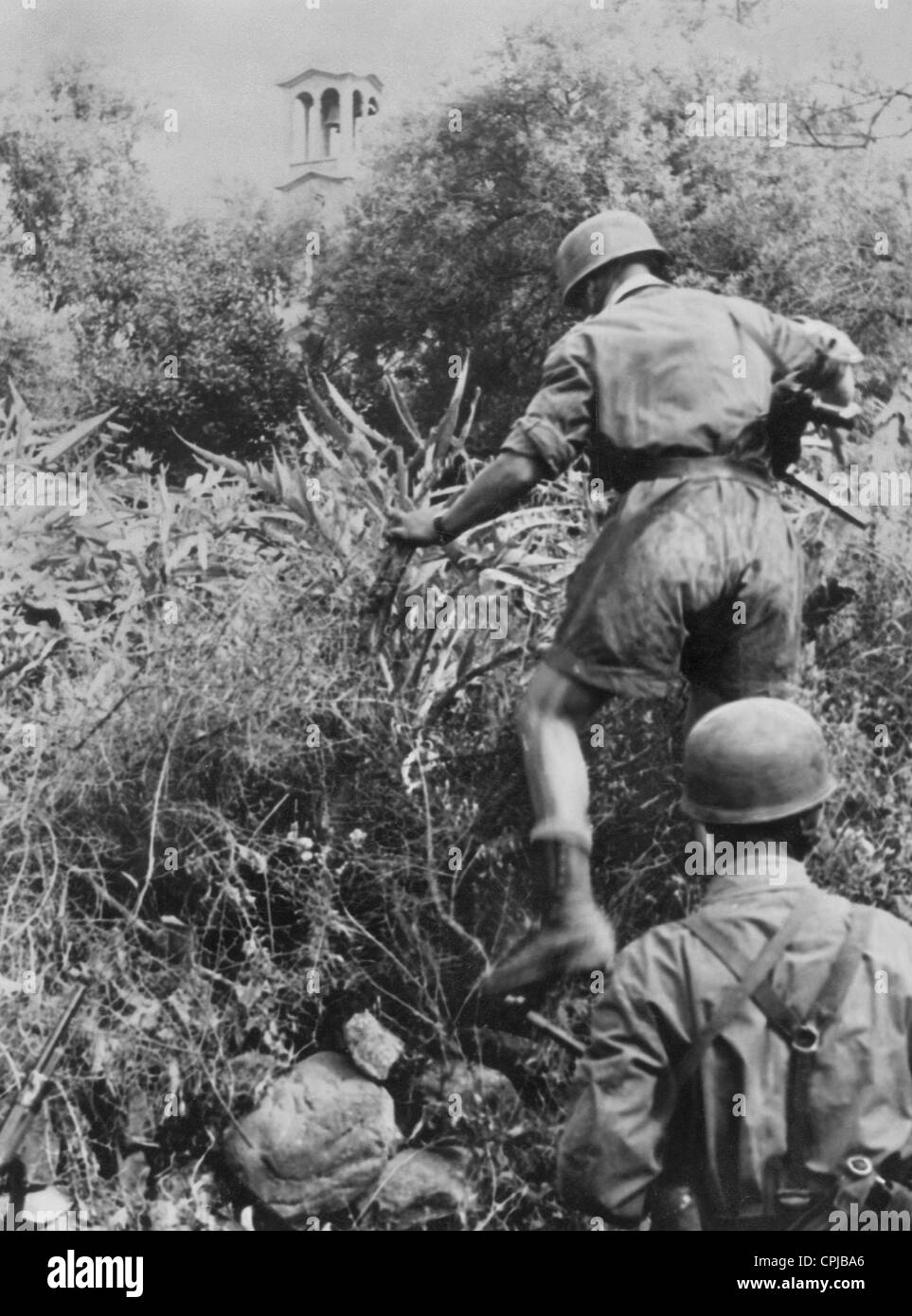 German paratroopers in Crete, 1941 Stock Photo - Alamy