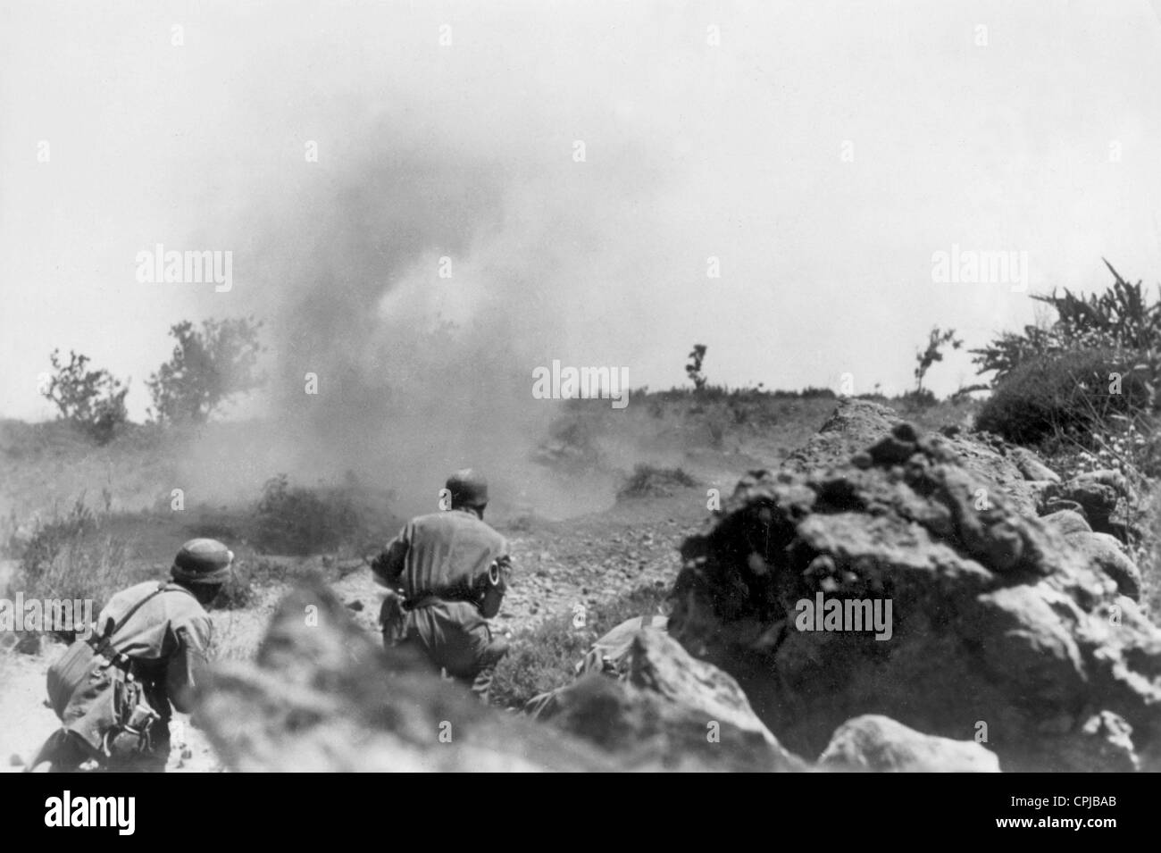 German paratroopers in crete 1941 hi-res stock photography and images ...