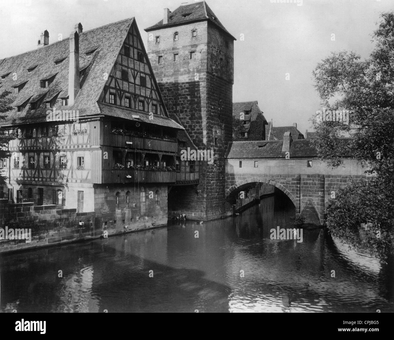 Henkersteg (Hangman's Bridge) in Nuremberg, 1930 Stock Photo - Alamy