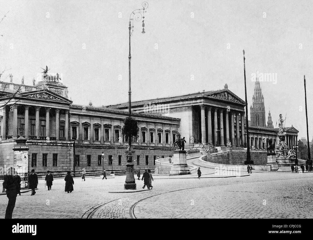 Fountain built in 1928 hi-res stock photography and images - Alamy