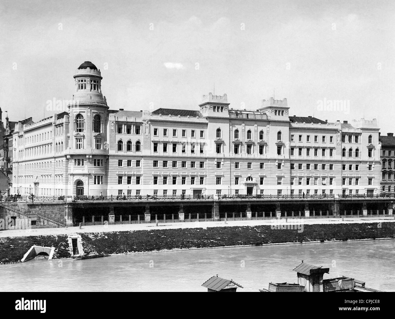 Police headquarters vienna hi-res stock photography and images - Alamy