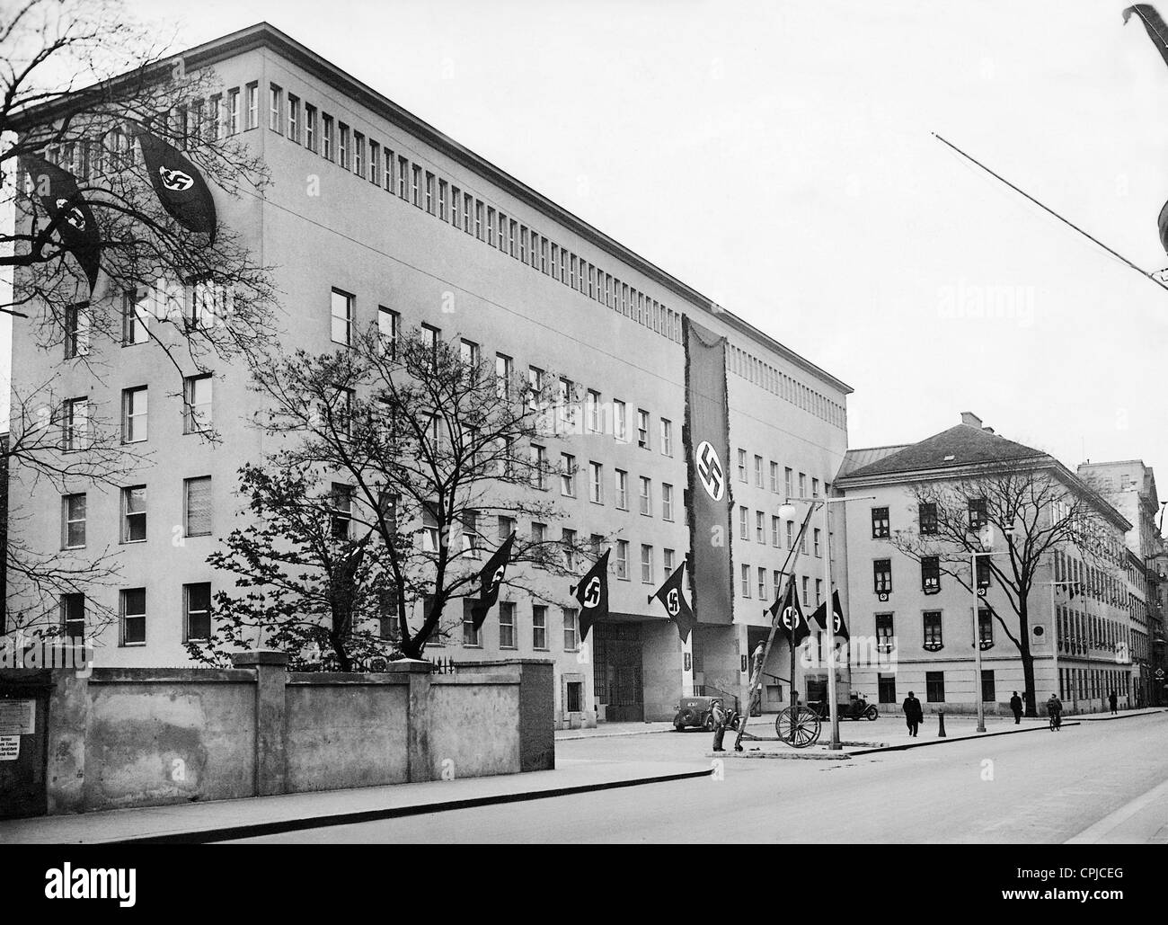 Broadcasting house exterior in hi-res stock photography and images - Alamy