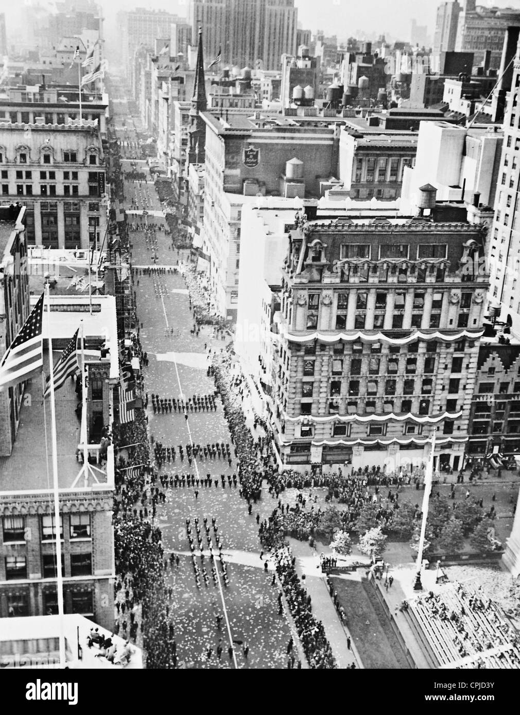 Confetti parade on Fifth Avenue, 1937 Stock Photo - Alamy