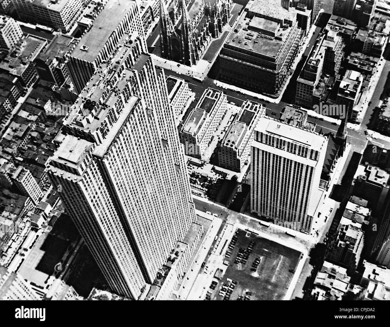 St patricks cathedral in new york city Black and White Stock Photos ...