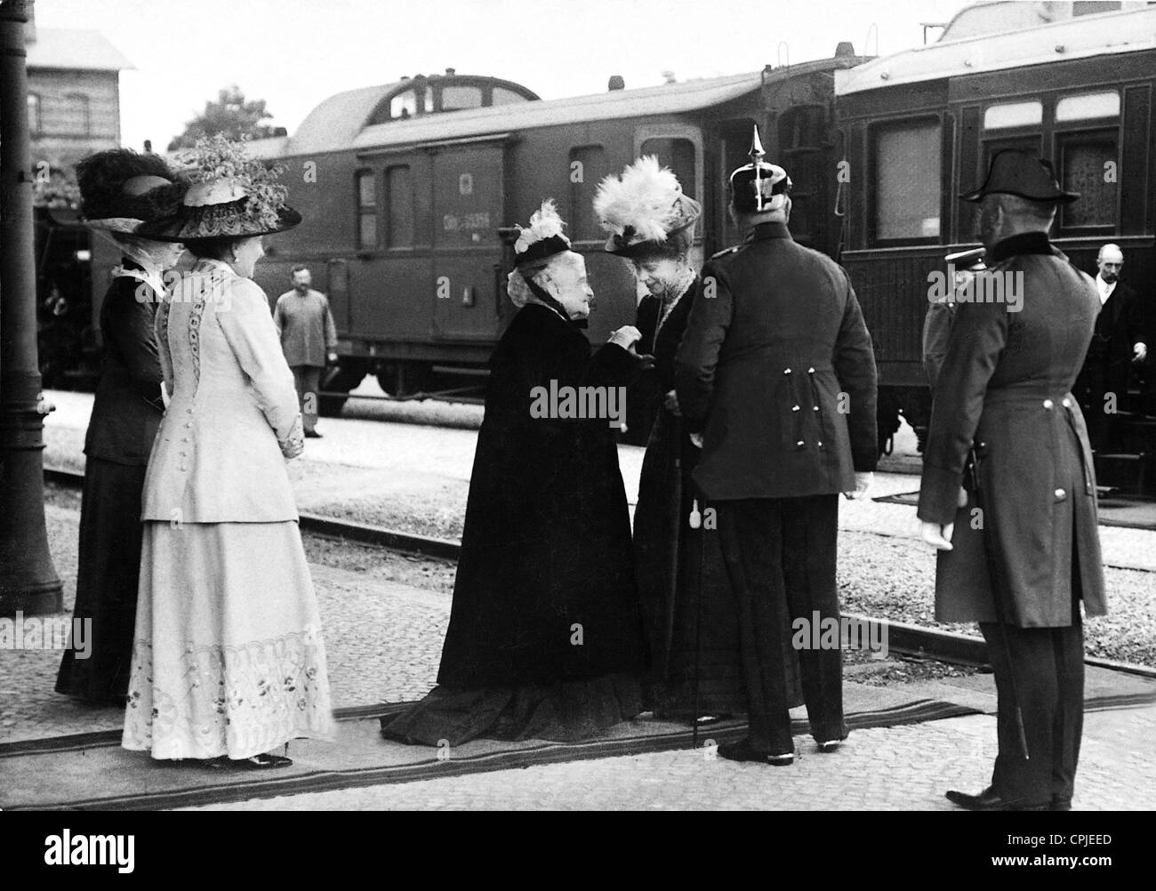 Queen Mary of Great Britain in Neustrelitz, 1912 Stock Photo - Alamy