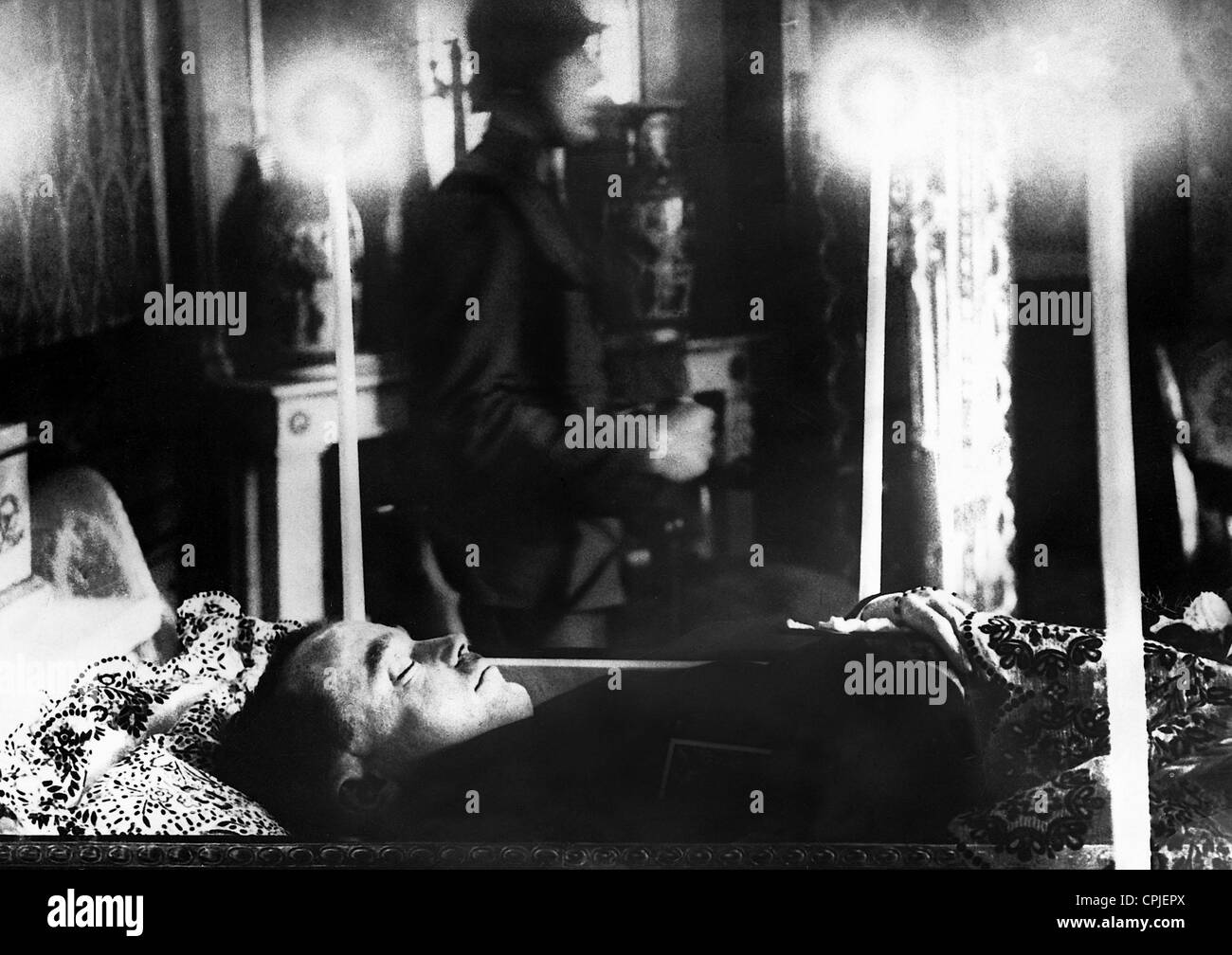 On his deathbed hi-res stock photography and images - Alamy