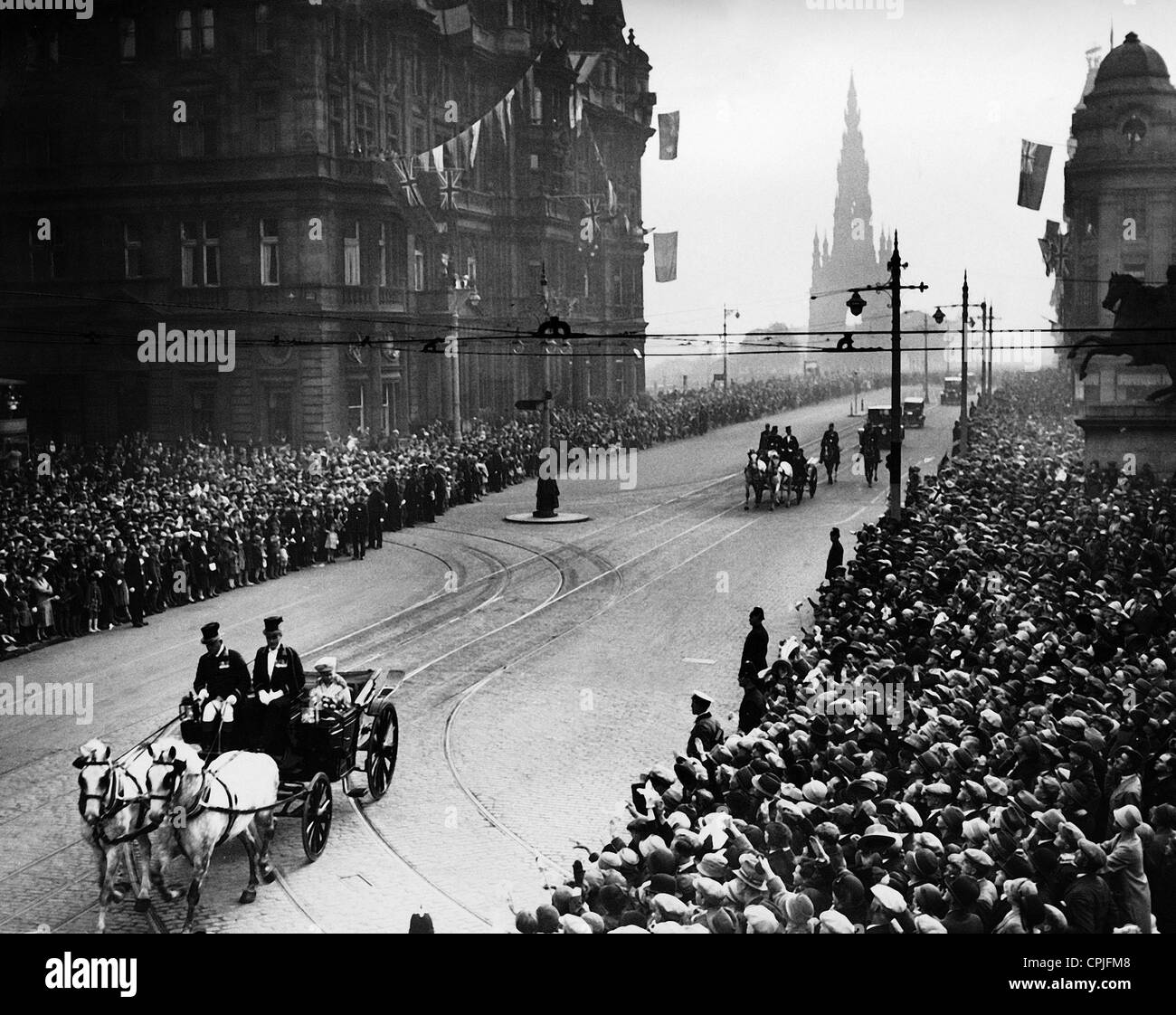 Queen mary king george v 1931 hi-res stock photography and images - Alamy