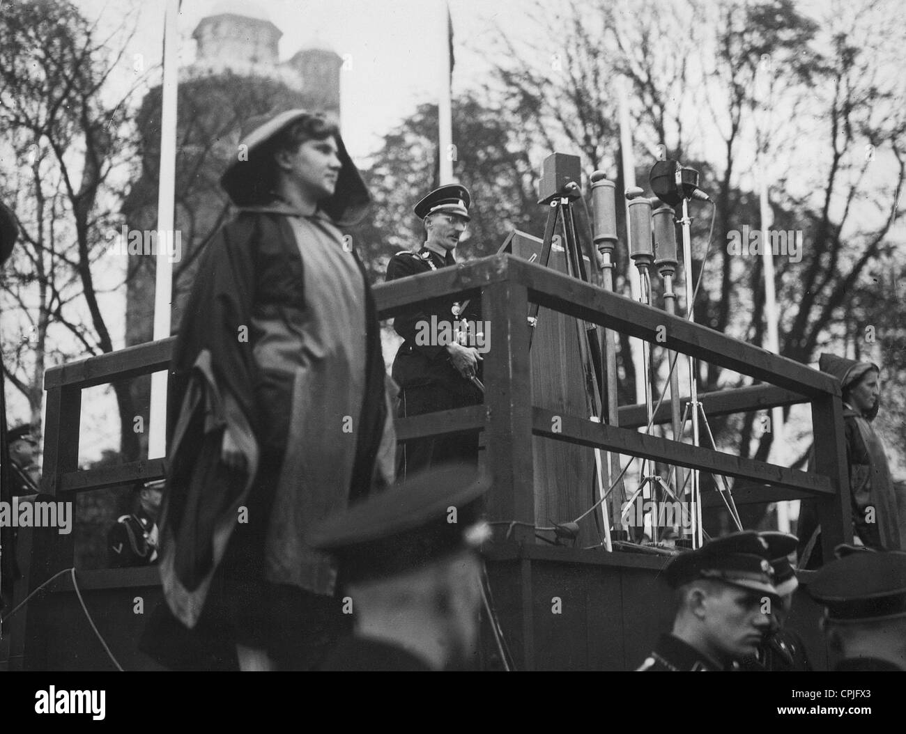 Karl Fiehler at the blessing of the Ludwigsbruecke in Munich, 1935 ...