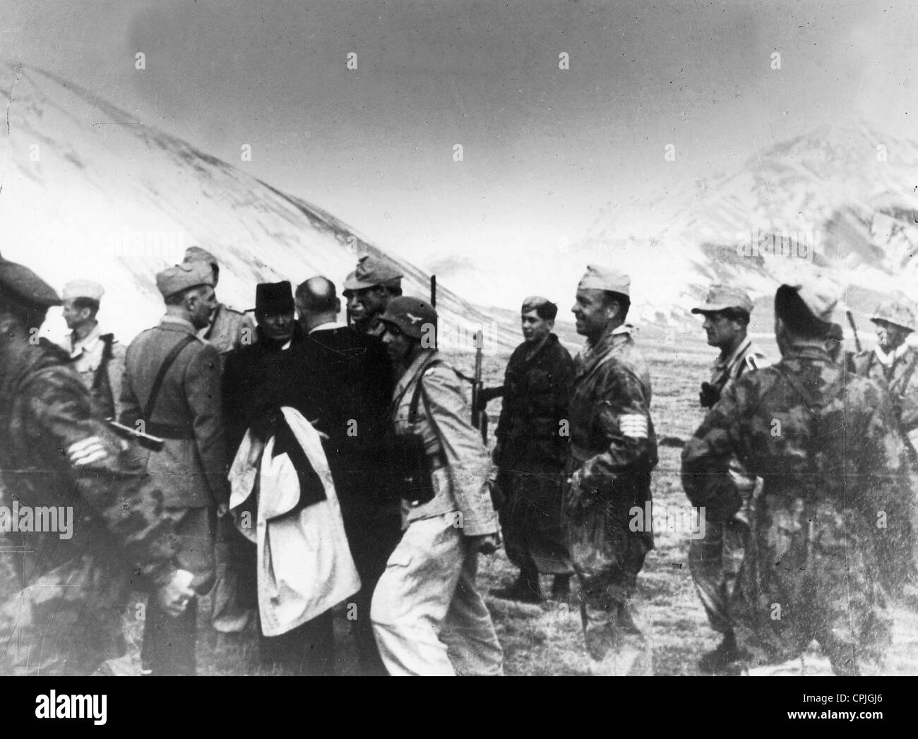 Mussolini 1943 hi-res stock photography and images - Alamy