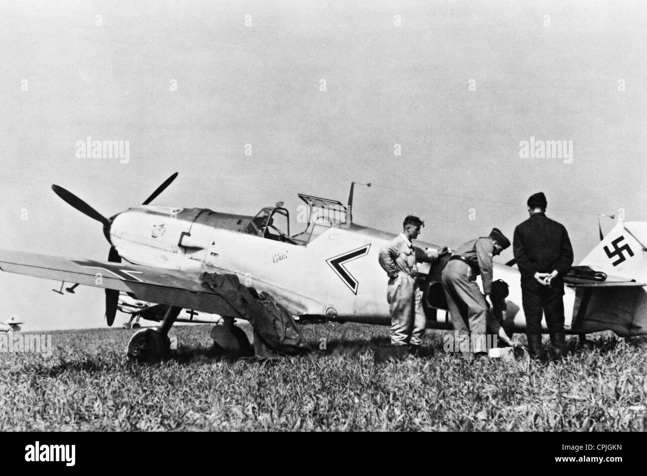 German airfield 1940 hi-res stock photography and images - Alamy